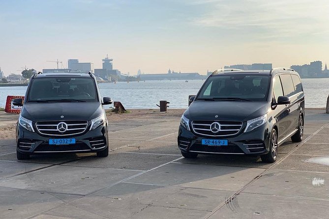 Luxury transfer From Amsterdam Schiphol airport to Rotterdam Cruise terminal - Who This Transfer Is Best For