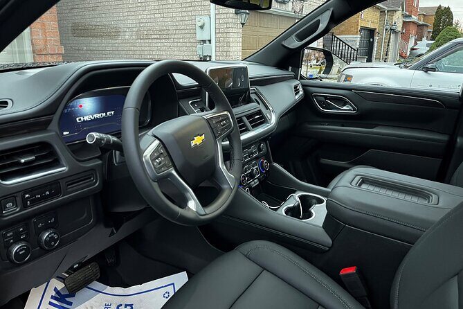 Luxury Transport from Mississauga to Toronto - Analyzing the Experience: What to Expect