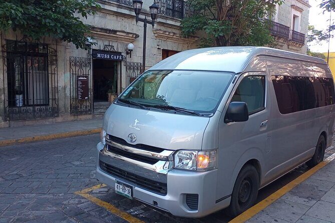 Luxury Transportation to and from Xoxocotlan Airport to Hotels - The Drop-Off Experience