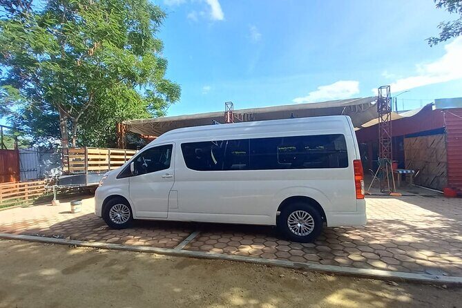 Luxury Transportation to and from Xoxocotlan Airport to Hotels - Possible Drawbacks