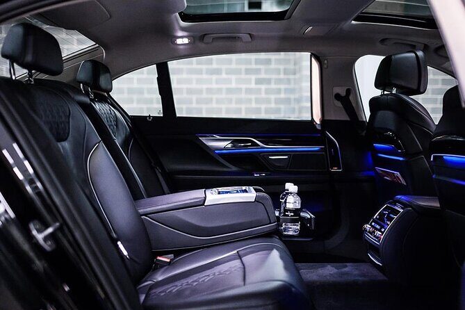 Luxury Van - Sydney Airport Private Departure Transfer - The Vehicle and Comfort Level