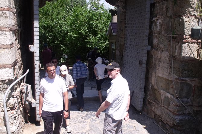 Luxury Yacht Bosphorus Cruise With Stop in Asia - Guide Included - Guest Experiences and Feedback