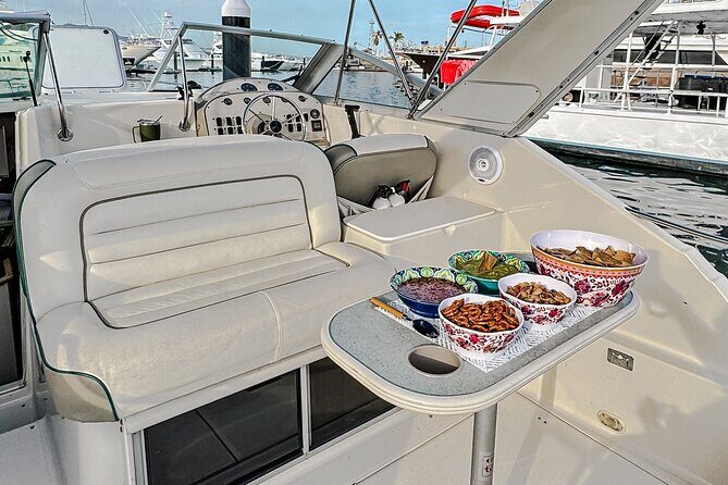 Luxury Yacht Charter and Arch Tour in Cabo San Lucas - The Sum Up