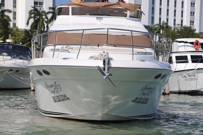 Luxury Yacht in Paradise and snorkel by Isla Mujeres - The Sum Up