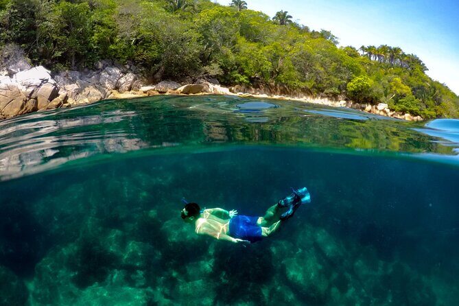 Luxury Yacht & Snorkel with All inclusive Open bar and lunch - What’s Included & What’s Not