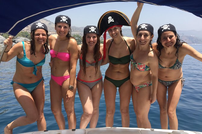 Luxury Yatch Trips + Open Bar + Tapas + Paddle Surf + Snorkel - Meeting and Pickup Details