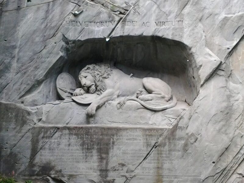 Luzern Discovery:Small Group Tour & Lake Cruise From Zürich - Key Points