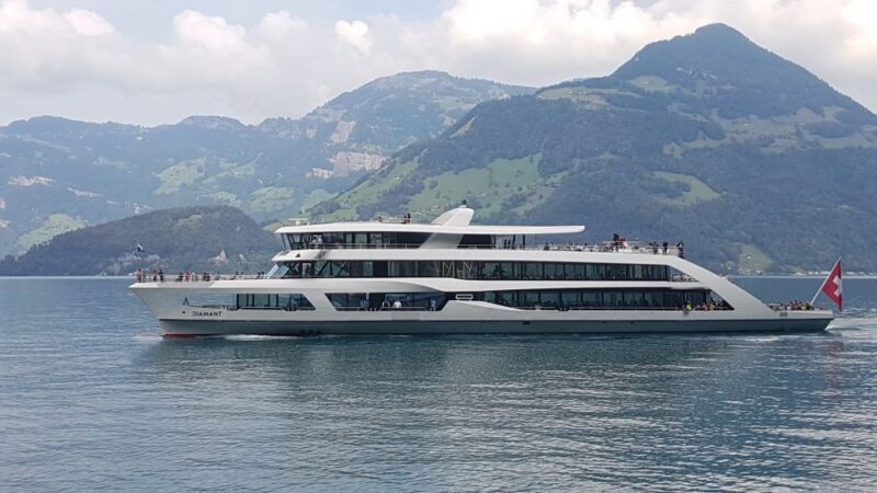 Luzern Discovery:Small Group Tour & Lake Cruise From Zürich - Sightseeing Cruise on Lake Lucerne