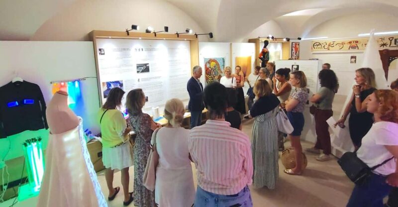 Lyon: Brochier Silk Museum Guided Tour in French - Since You Asked