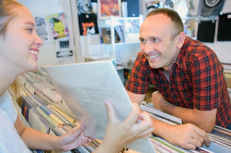 Lyon Croix-Rousse: Wine Tasting & Vinyl Record Tour - Key Points