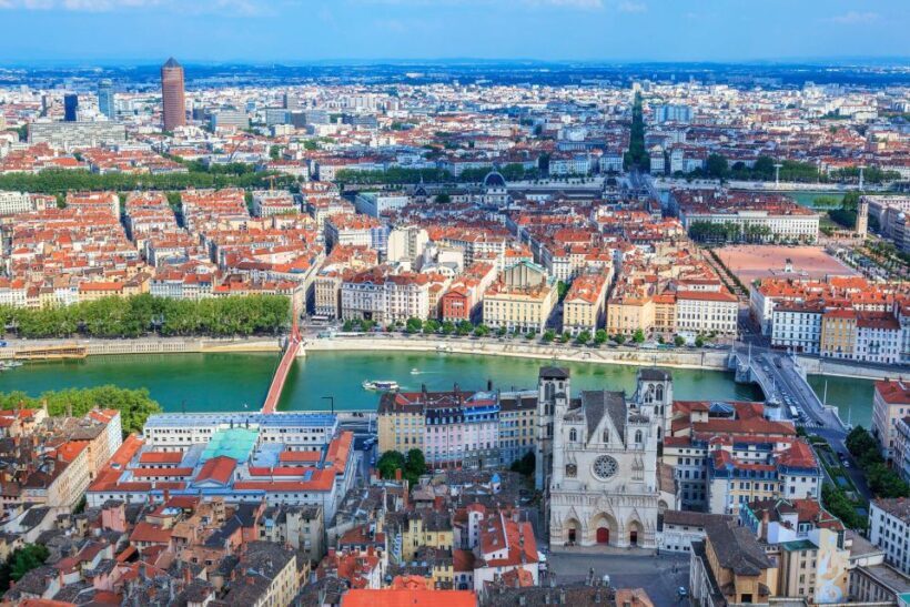 Lyon: Express Walk with a Local in 60 minutes - A Close Look at the Tour Experience