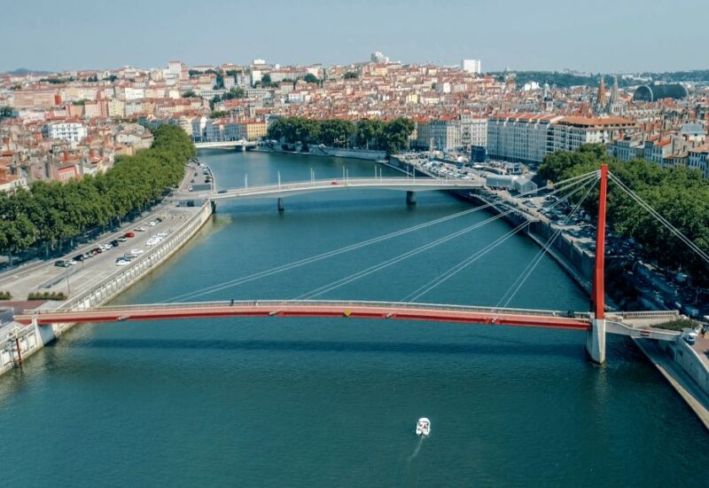 Lyon: from Confluence to Barbe Island in electric boat - The Sum Up