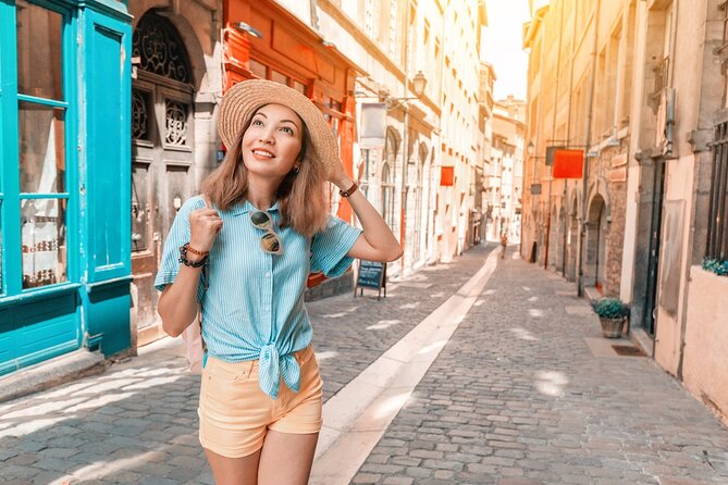 Lyon Old Town Tour with Sightseeing Cruise Tickets - The Saône River Cruise: A Different Perspective