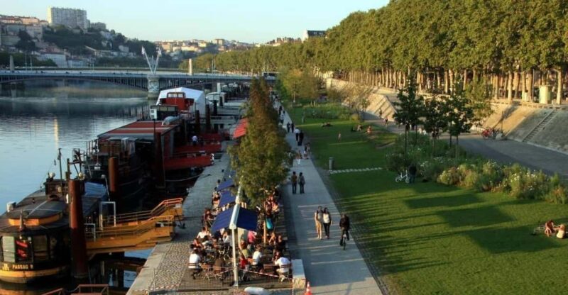 Lyon: Premium Self-Guided Bike Tours With AI Virtual Guide - Tour Experience