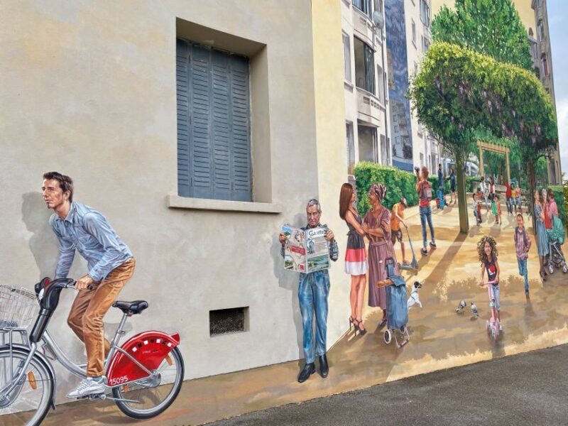 Lyon: Street Art Audio-Guided Walking Tour - Key Points