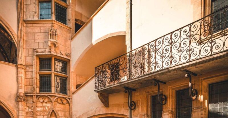 Lyon: Traboules Private Tour of the Secret Passages - Authentic Experiences and Feedback from Travelers