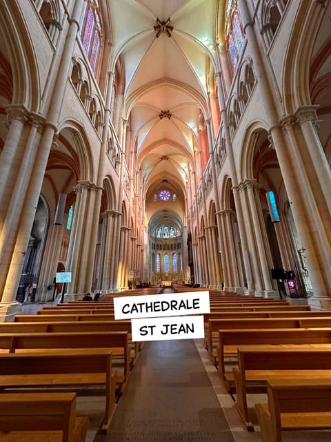 Lyons History and Must-Sees With a Lyonnais! (English Tour) - Exploration of Place Des Jacobins and Hôtel-Dieu De Lyon