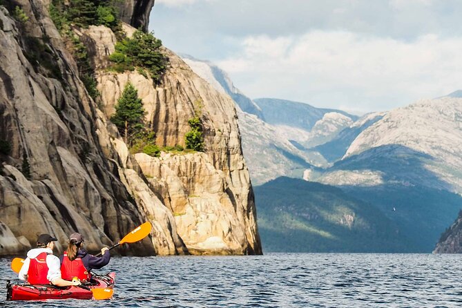 Lysefjord Kayak Safari - Exploring the Fantahala (Vagabonds Cave)