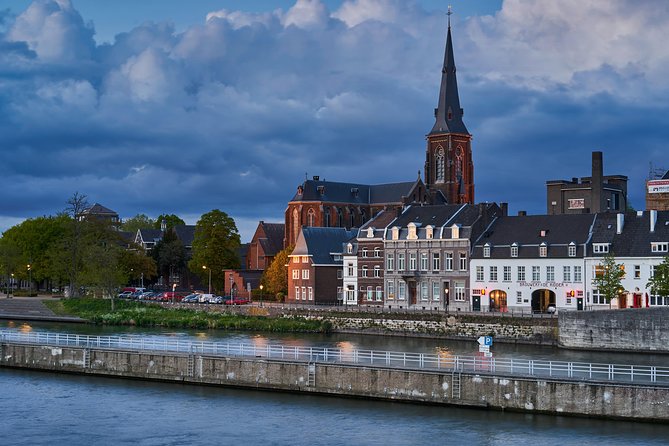 Maastricht Experience with a Local Photographer - The Sum Up