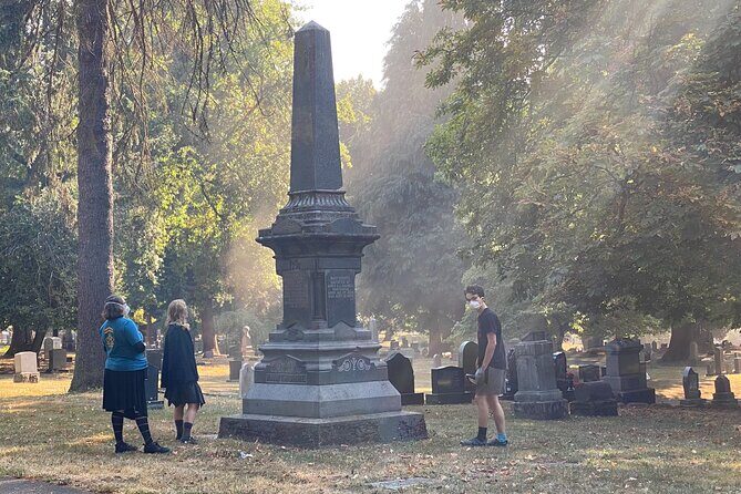 Macabre Ghost History of Portland, Oregon walking tour - An In-Depth Look at the Tour Experience