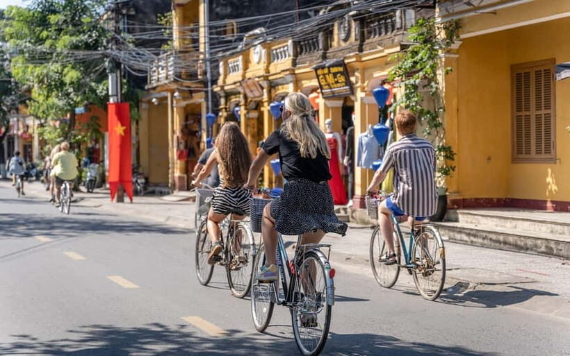 Mad Monkey Hoi An: Bicycle Tour - Sunset Paddleboarding and Riverside Relaxation