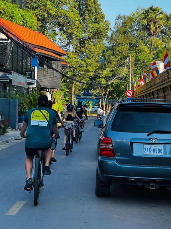 Mad Monkey Siem Reap: Sunset Countryside Cycling Tour - FAQ