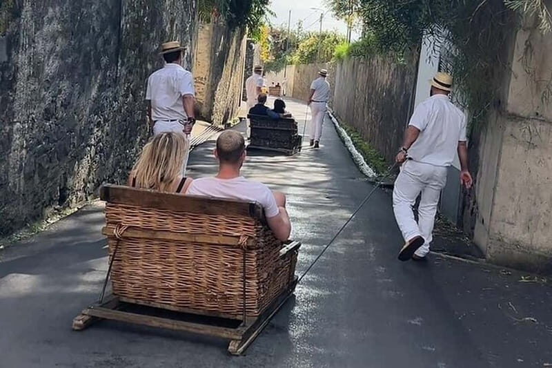 Madeira: Monte Toboggan + Old Town Tuk-Tuk Tour by MadTuk - The Experience of the Guides