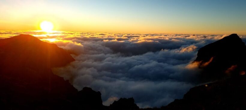 Madeira: Pico do Arieiro Sunrise with East and West Tour - Key Points