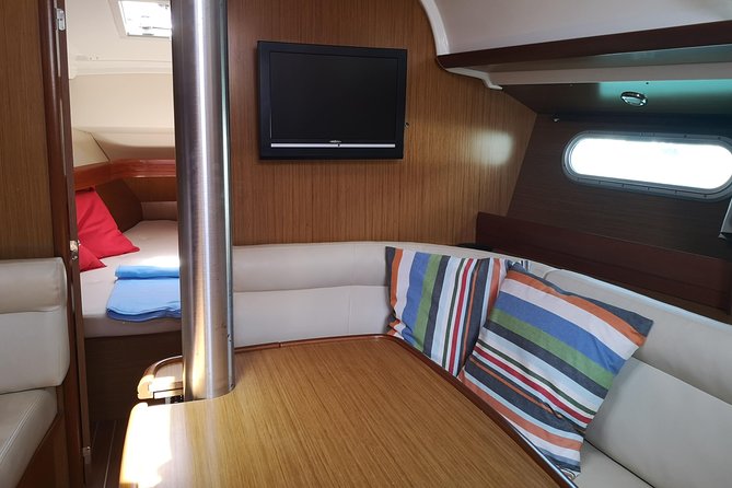 Madeira Private Sunset Boat Tour From Funchal - Exploring Cape Girao and Camara De Lobos