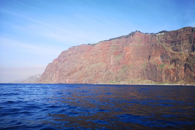 Madeira Private Sunset Boat Tour From Funchal - Relaxing Atmosphere and Onboard Amenities