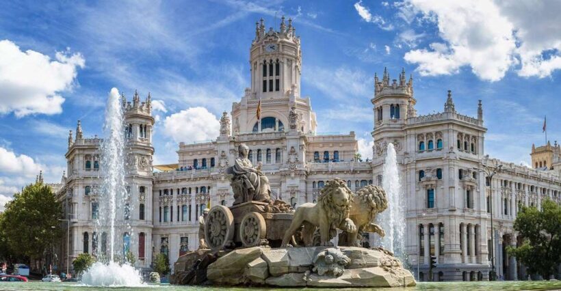 Madrid Audioguide - TravelMate app for your smartphone - The Sum Up