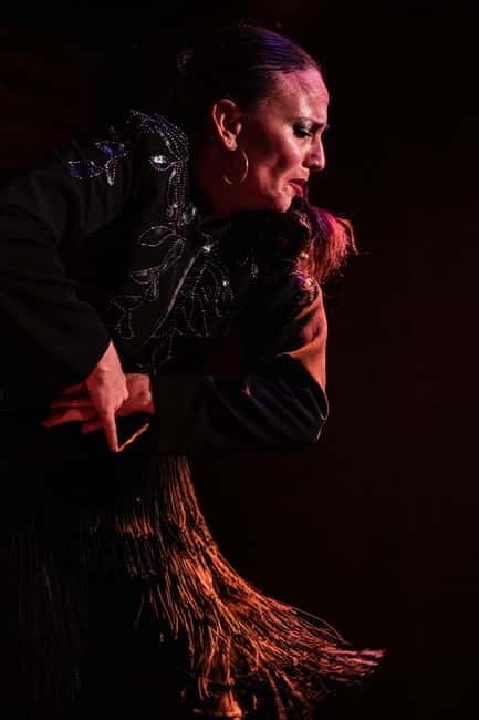 Madrid: Authentic Flamenco at Flamenco de Leones with drink - Key Points