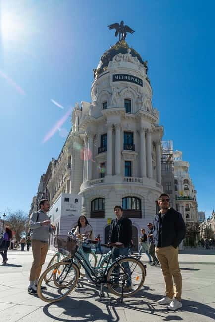 Madrid by bike + PhotoShooting - What to Expect from the Experience
