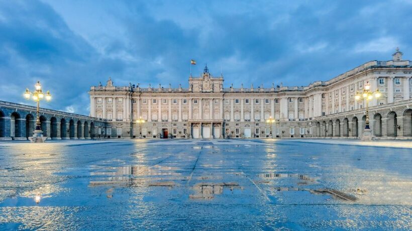Madrid: City Highlights Guided Walking Tour - Authenticity and Local Flavor