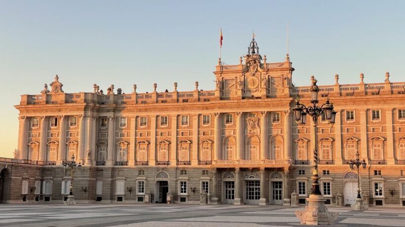 Madrid: City Walking Tour & Royal Palace Skip-the-Line Tour - Key Points