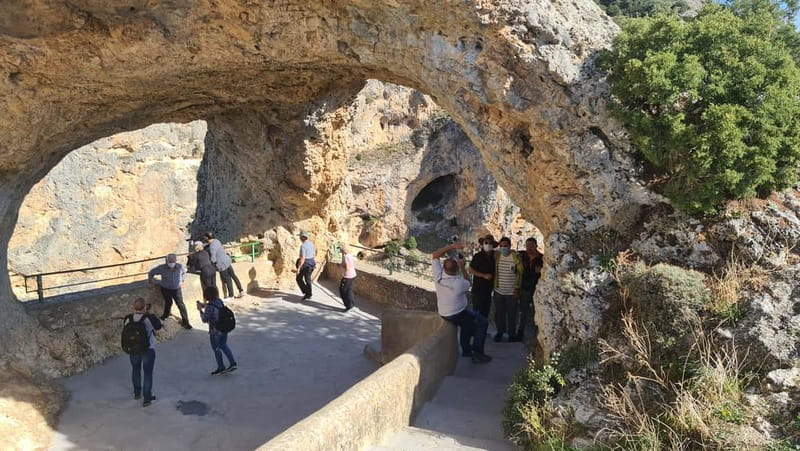 Madrid: Cuenca Day Tour with or without Enchanted City - Key Points