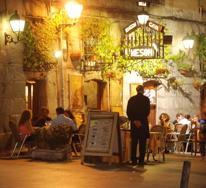 Madrid: Customized Night Tour with a Private Guide - An Entertaining and Practical Introduction