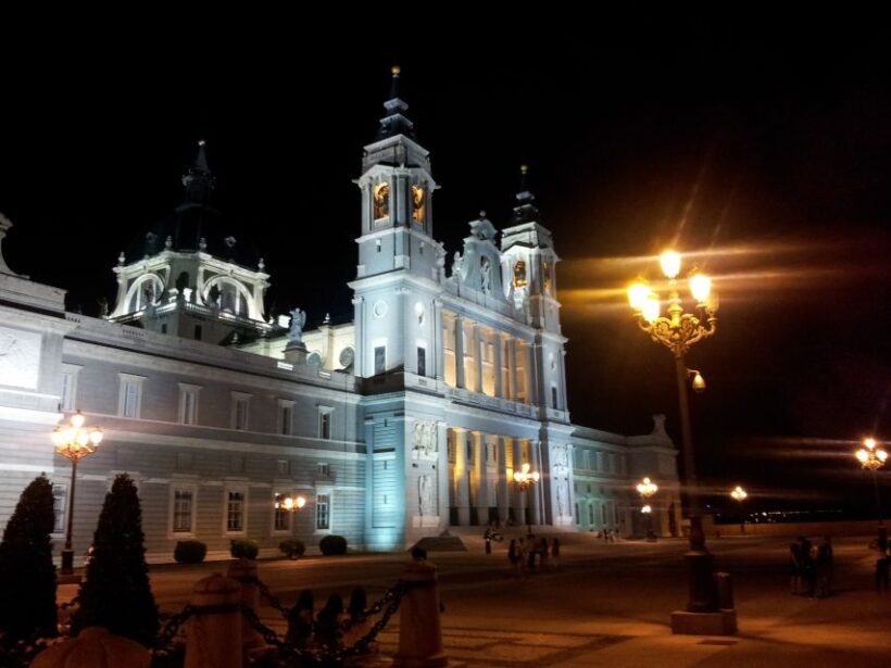 Madrid: Customized Night Tour with a Private Guide - The Value of a Private, Custom Experience