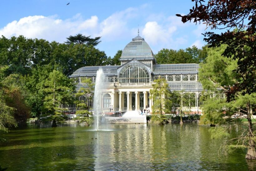 Madrid: El Retiro Park & City Sightseeing Audio Tour - Discover Madrid with the Self-Guided Audio Tour