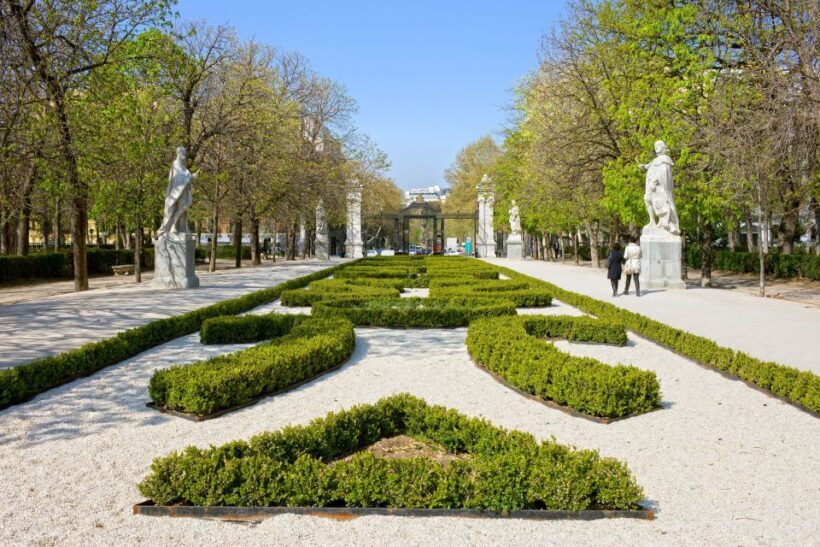 Madrid: El Retiro Park Self-Guided Audio Tour - Key Points