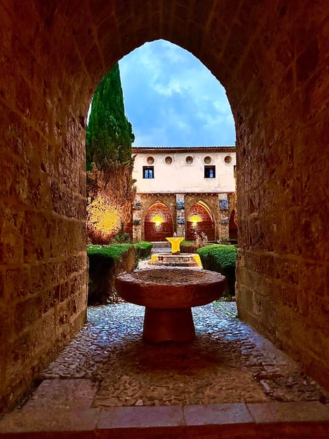 Madrid: Explore the Monasterio de Piedra and discover Sigüenza - Lunch and Sigüenza: Medieval Charm