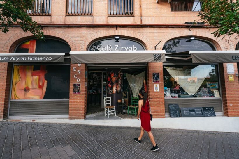 Madrid: Flamenco Show at Café Ziryab - The Atmosphere and Audience