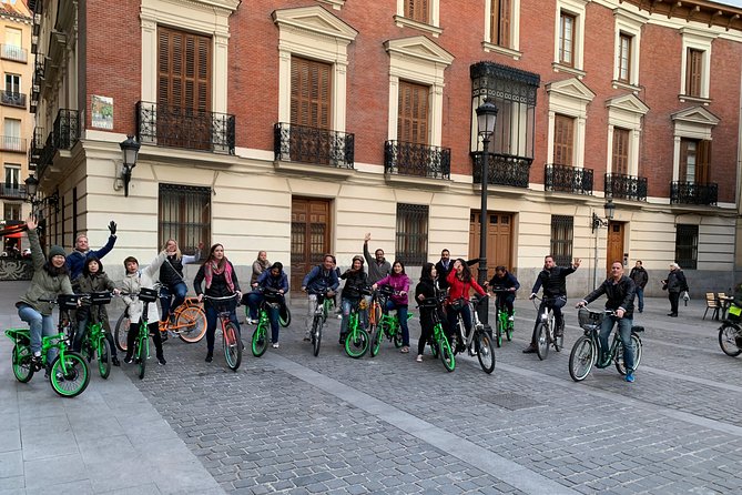 Madrid Fun and Sightseeing Bike Tour - Meeting Point and Accessibility