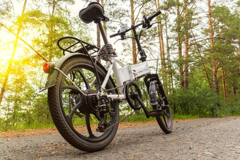 Madrid: Guided Electric Bike Tour. City center & Retiro Park - How the Experience Feels