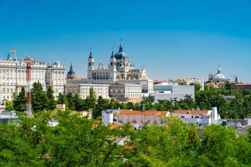 Madrid: Guided Highlights Walking Tour - Who Should Consider This Tour?