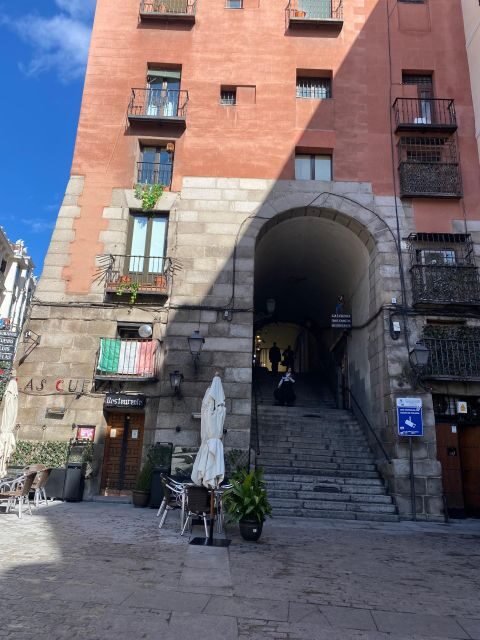Madrid: Monastery of Descalzas Reales Tour with Tickets - Introduction: A Journey into Madrid’s Hidden Gem