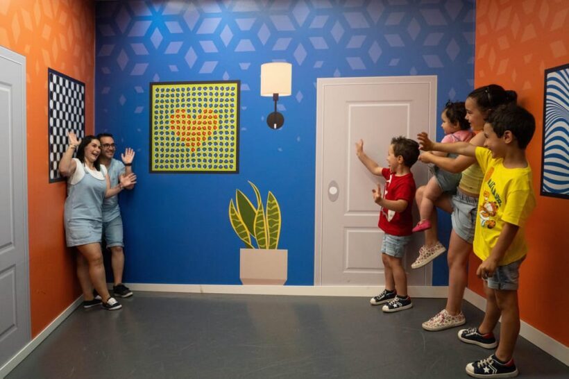Madrid: Museum of Illusions Ticket - An Entertaining Exploration of Visual Tricks