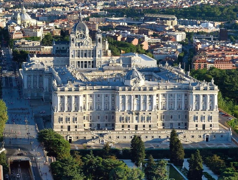 Madrid Must-see with Atardeder at the Debod Temple - Key Points