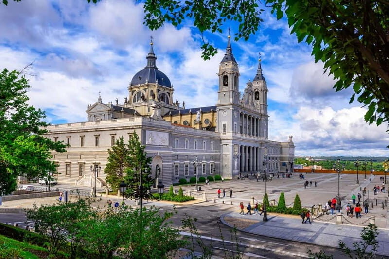 Madrid Must-see with Atardeder at the Debod Temple - Pricing and Value