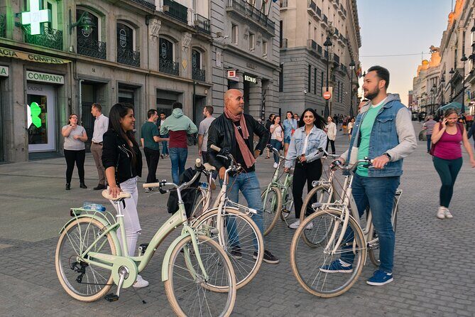 Madrid Night: Vintage Bike Tour Highlights with Optional Tapas - Who Should Consider This Tour?